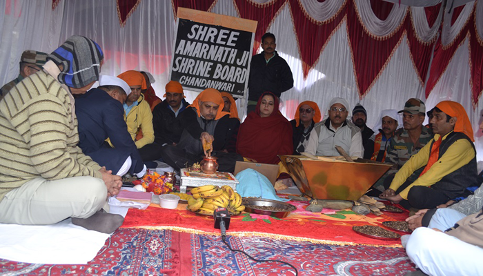 The grand vision of the baba barfani shivling before Baba Amarnath ...